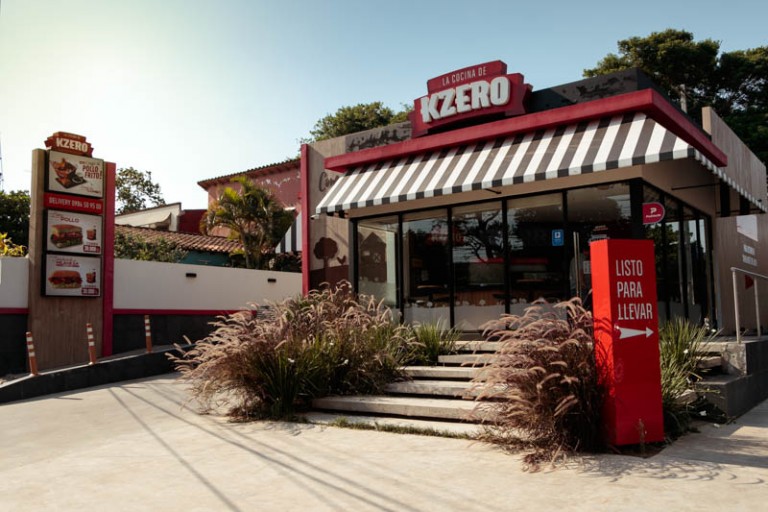 La cocina de KZero, tiene listo el pollo